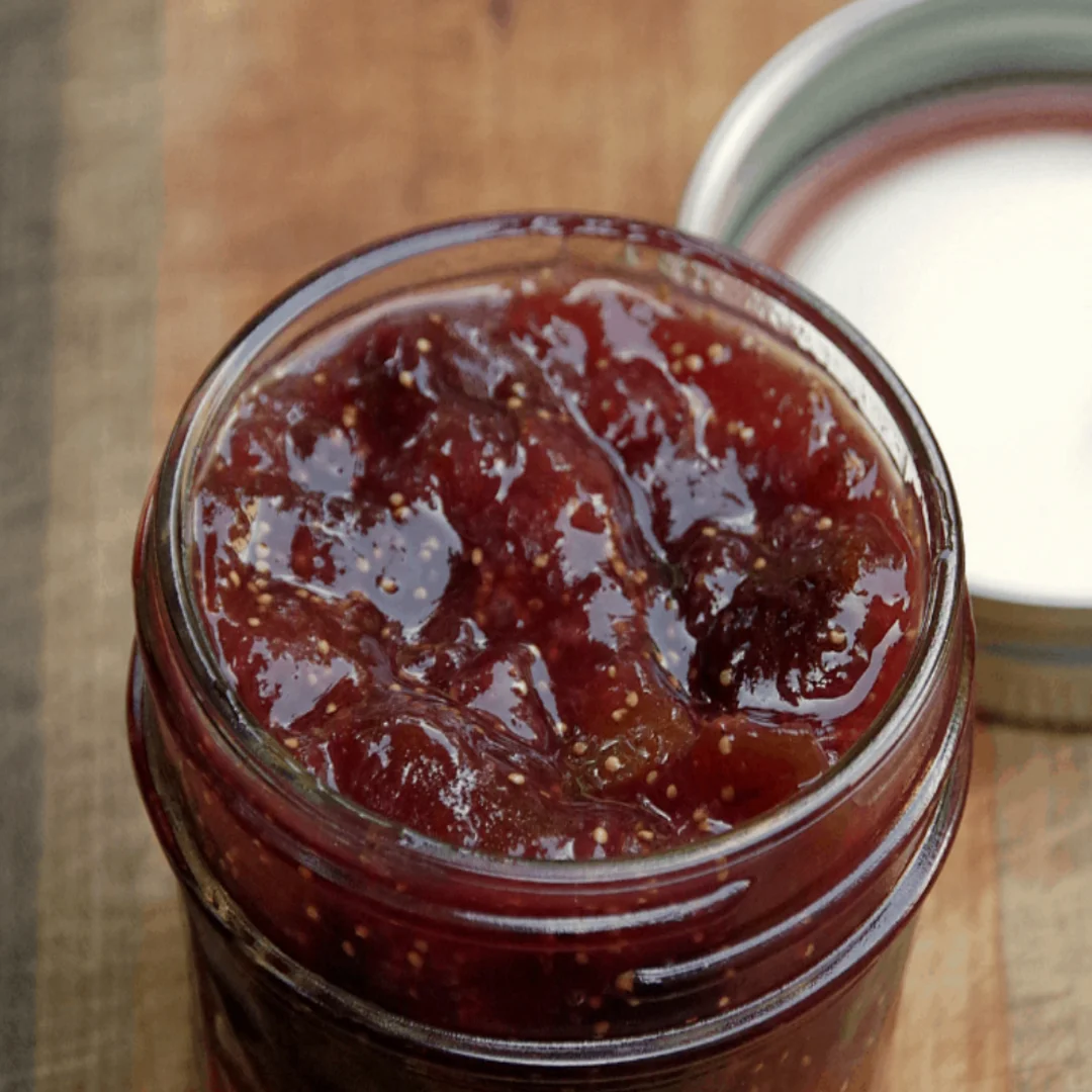 Fig jam is easy to make with no canning required! - liyarecipes