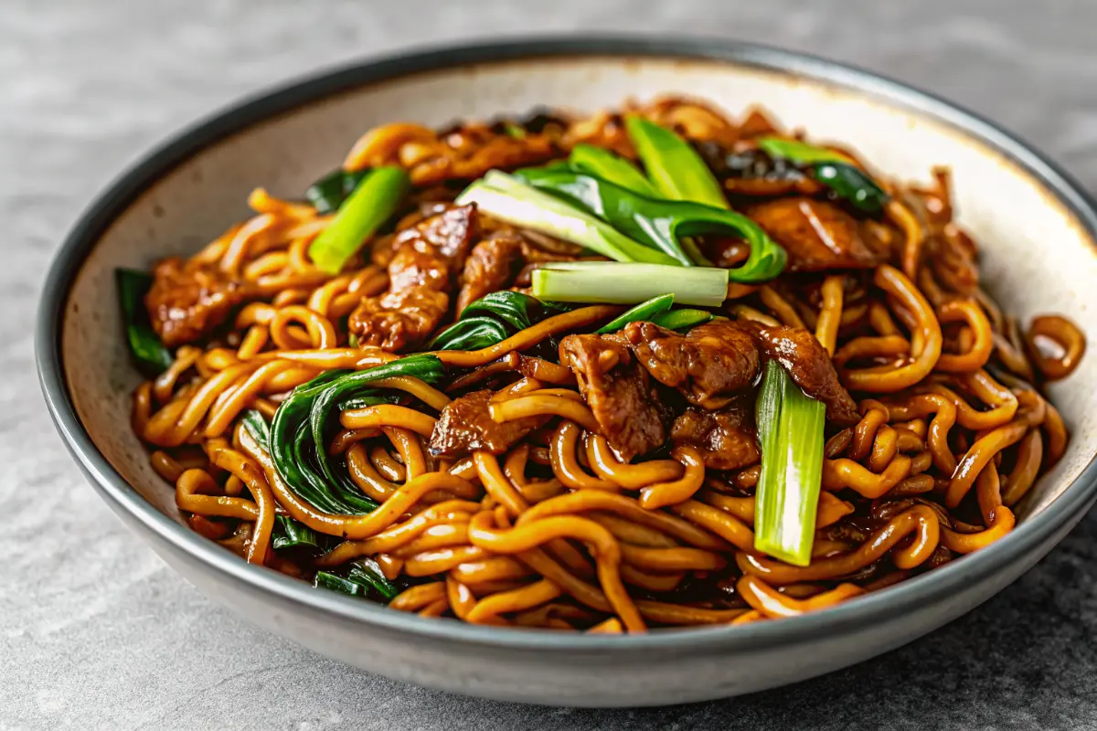 Best Savory Shanghai Fried Noodles Recipe - liyarecipes